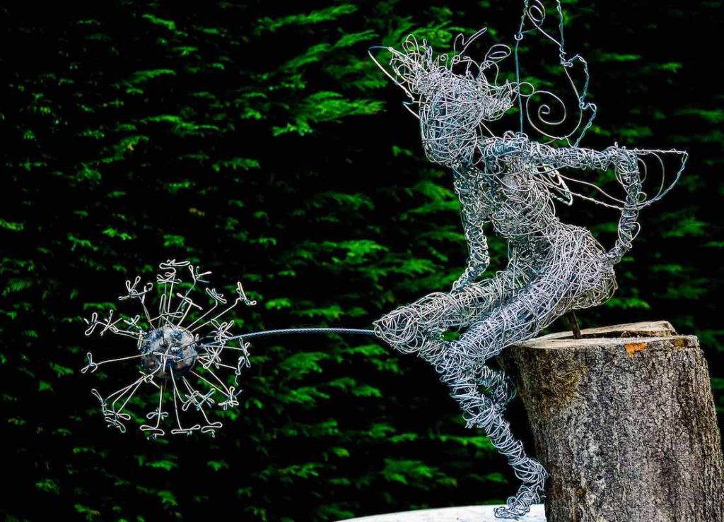 Wire Figures to buy or commission - An Artful Gardener